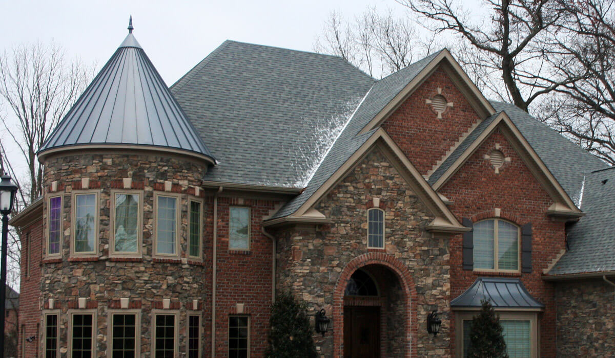 Homestead’s Tapered Panels Metal Roof Installation Group